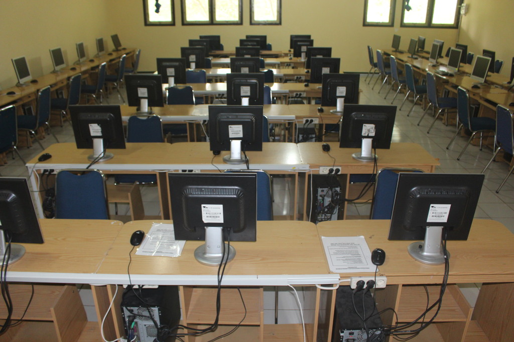 Laboratory | Departemen Statistika UNDIP